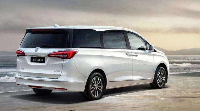 MPV热门对决！GM8与GL8，选谁更有料？_搜狐汽车_搜狐网