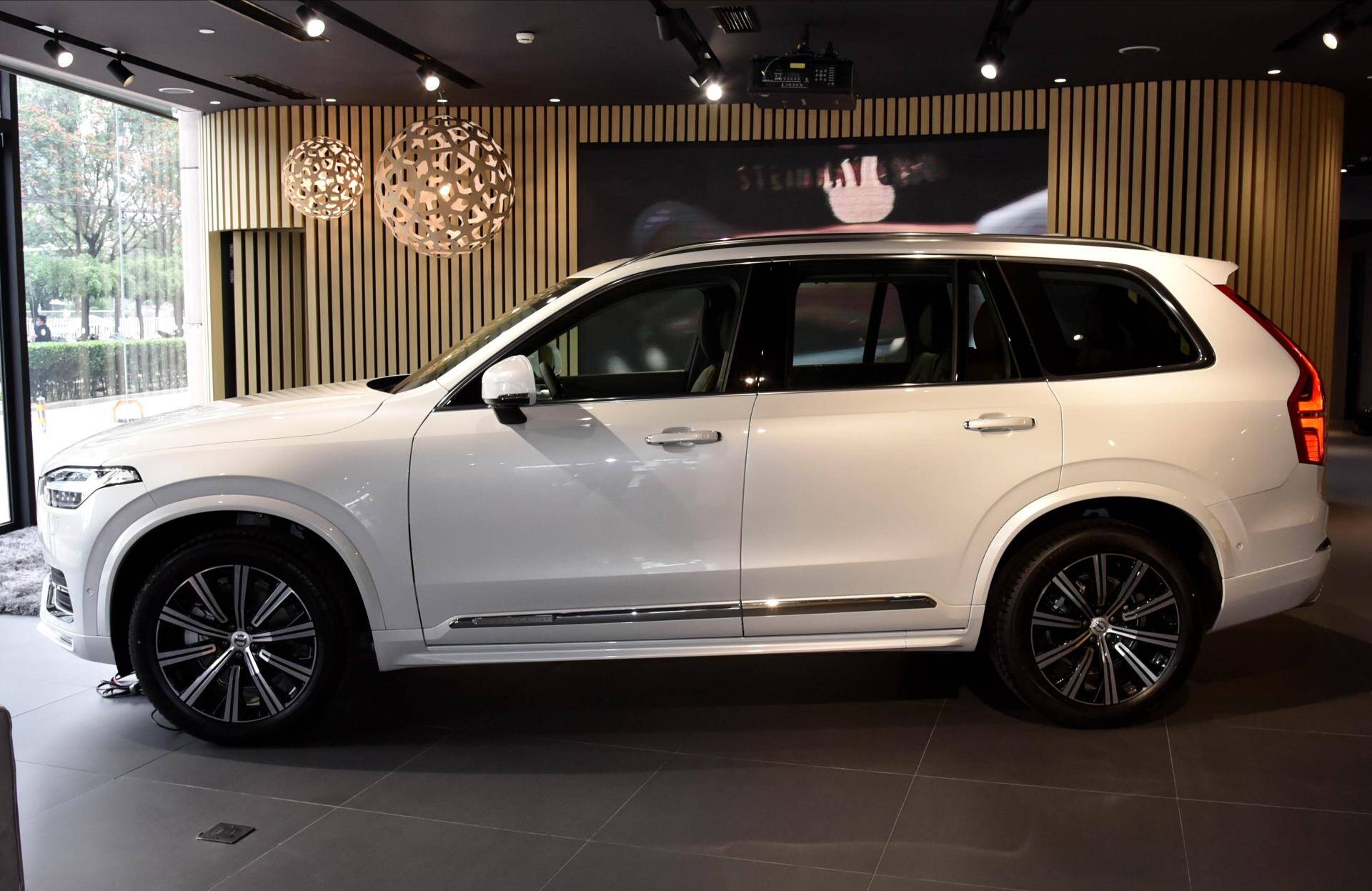 全新沃尔沃XC90来袭，落地68万，2.0T混动+四驱，比X5还霸气_搜狐汽车_搜狐网