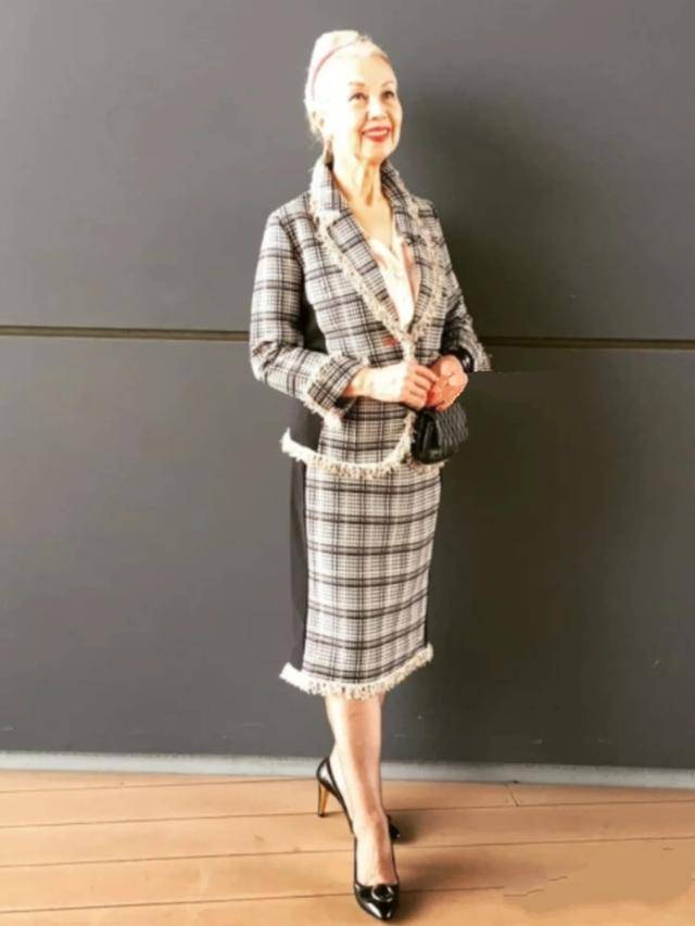 美丽无惧年龄，70岁日本奶奶活成女人羡慕的样子，越老越精致 搜狐大视野 搜狐新闻 0353