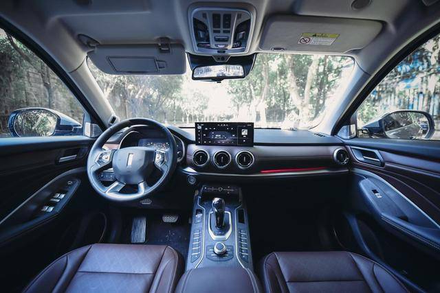 家用车风云再起！WEY VV6对标CR-V，智能配置是关键_搜狐汽车_搜狐网