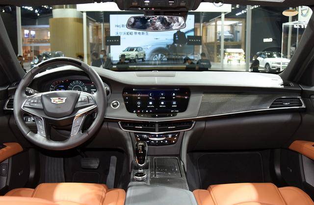 2.0T智能可变缸+超跑MRC，冠军品质还是CT6_搜狐汽车_搜狐网