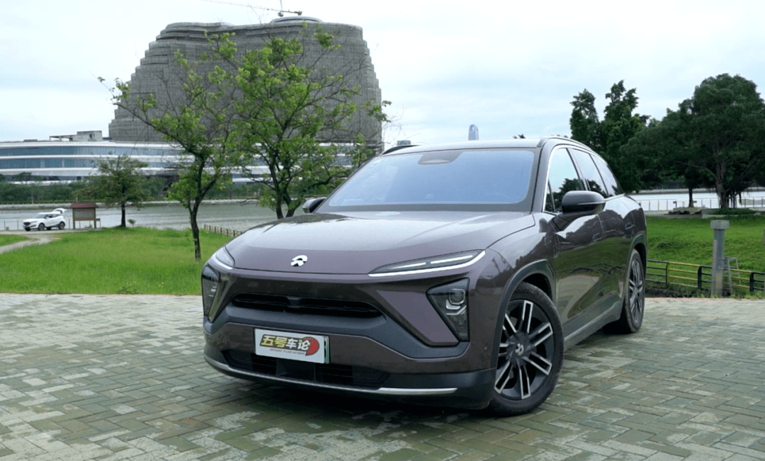 蔚来ES6 VS 奔驰GLC L：苹果表和机械表，谁才是你所爱？_搜狐汽车_搜狐网