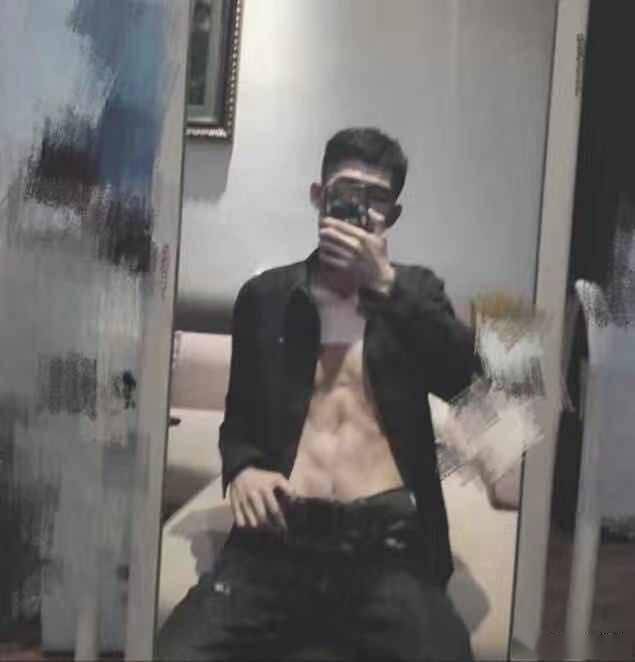 男生有清秀的腹肌,是种怎样的体验 搜狐大视野 搜狐新闻