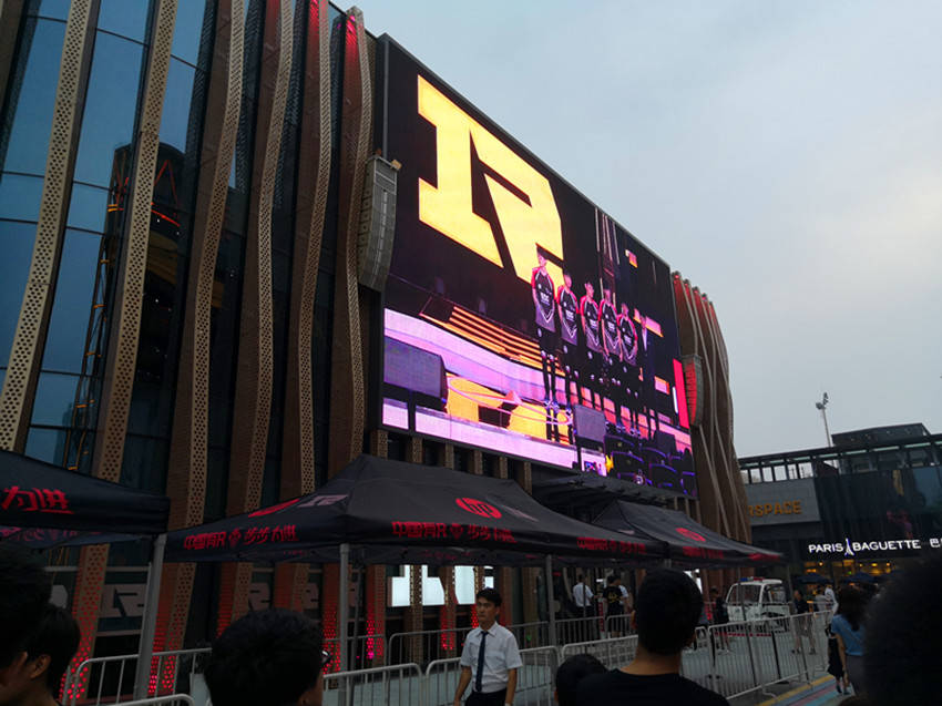 S10赛季，RNG多个记录被终结，我们应该叫它“首次队”还是“时隔队”？_Cryin