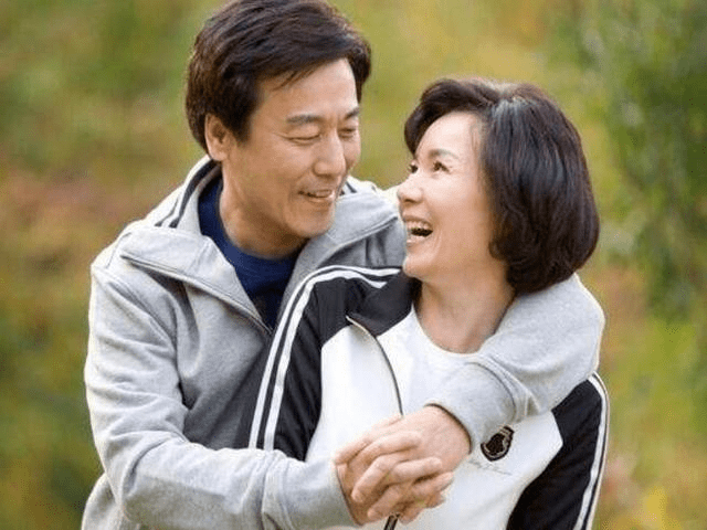 中年婚姻中的女人, 装糊涂”是一种修养赵大姐