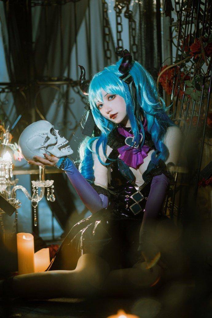 cos：miku小恶魔Cosplay正片9P-物部弥生-搜狐大视野-搜狐新闻