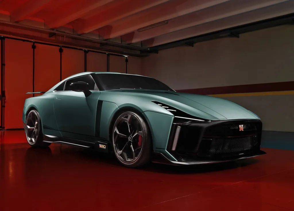 日产GT-R50量产版全球首发！3.8T输出720匹马力，售价达774万？_搜狐汽车_搜狐网