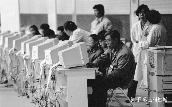 戴旭：美国打压华为怎么看？怎么办？_世界