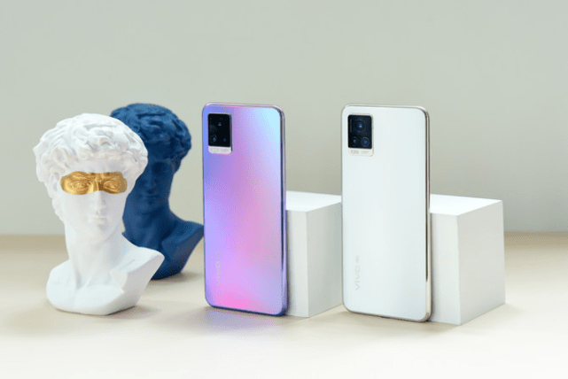 爆款品质再次彰显！被刘昊然、LISA力荐的vivo S7靠的是什么？_自拍