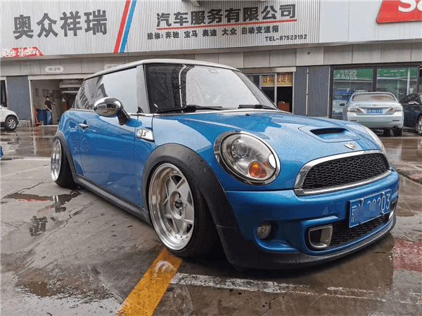 李洋讲述迷你R56改装AIRBFT气动避震后备箱造型案例_搜狐汽车_搜狐网