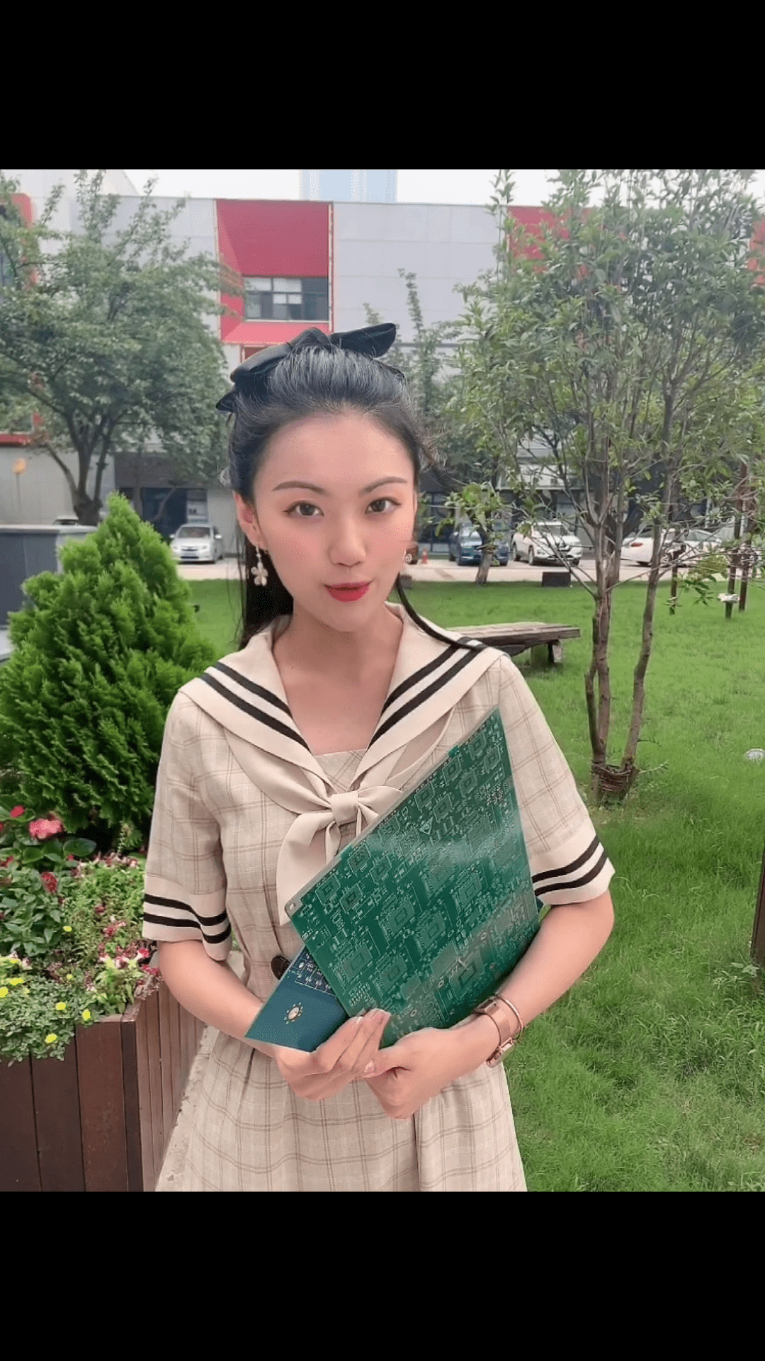 PCB的发明者是谁？-EDA365电子论坛