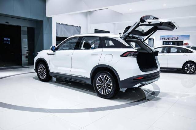 准奶爸为何放弃荣威RX5 MAX选了BEIJING-X7_搜狐汽车_搜狐网