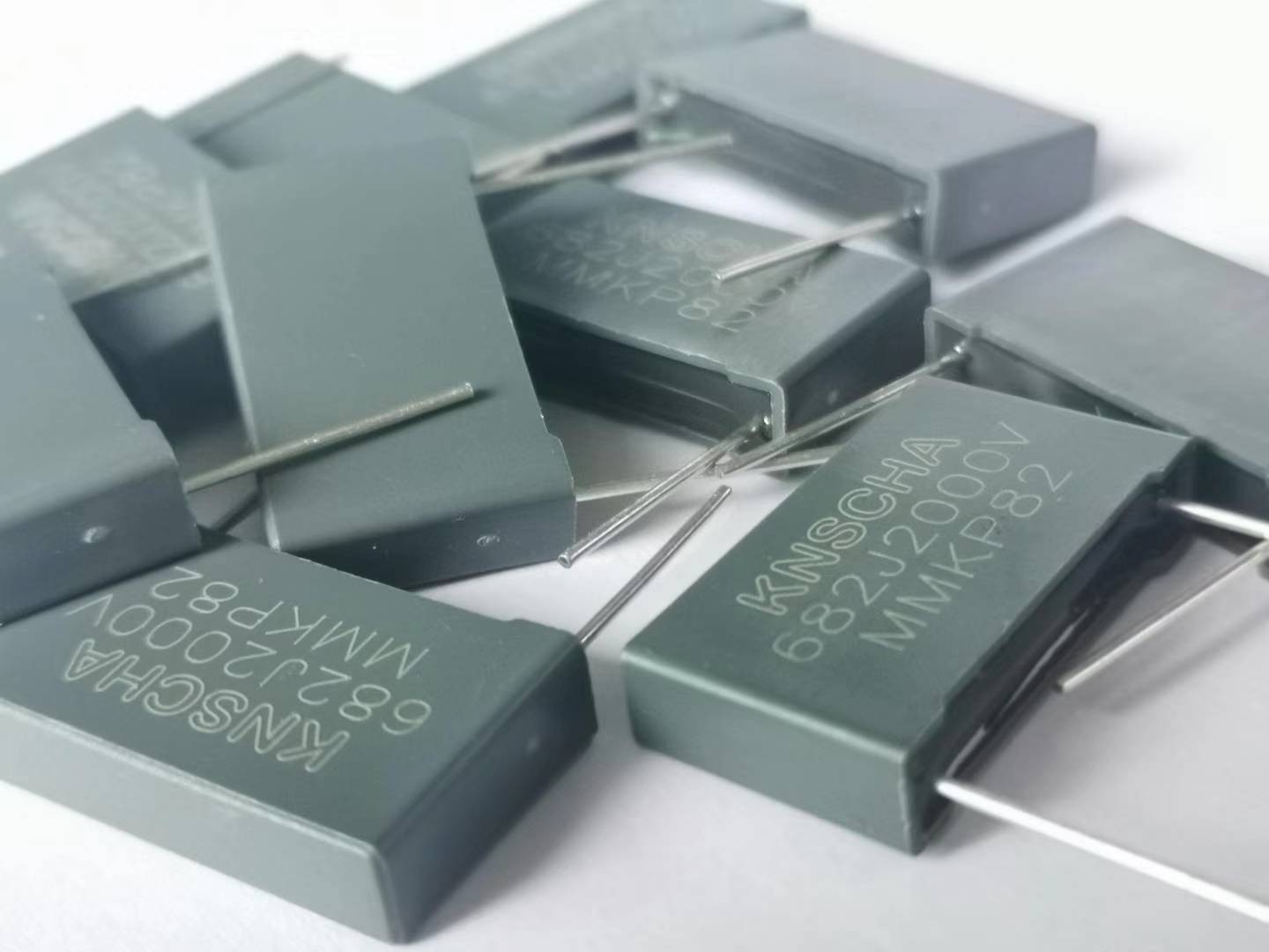 MMKP82是什么电容？MMKP82交流通电流能力介绍_谐振