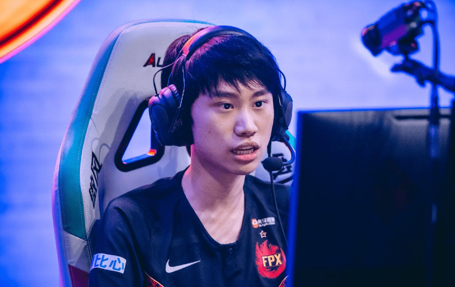 FPX中野疑似决裂？Doinb与小天事件回顾，小天真的太委屈_poppy