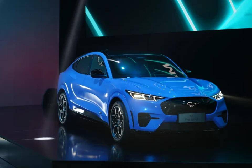 硬撼Model Y ！专业多维度解析Mustang Mach-E中国上市_搜狐汽车_搜狐网