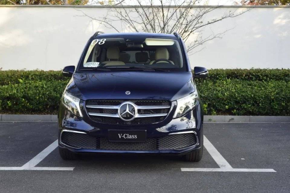 全新一代梅赛德斯-奔驰V260 “久V的美好时光”_搜狐汽车_搜狐网