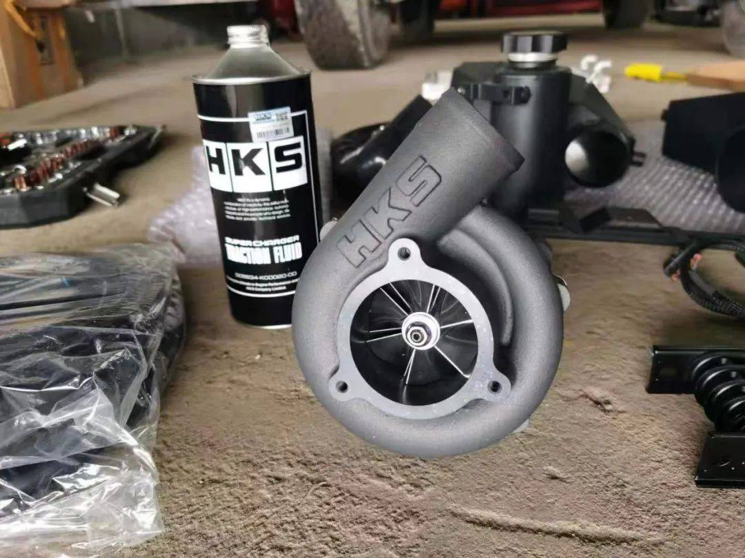 陆巡5700太贵？那就选择陆巡4000+HKS机械增压_搜狐汽车_搜狐网