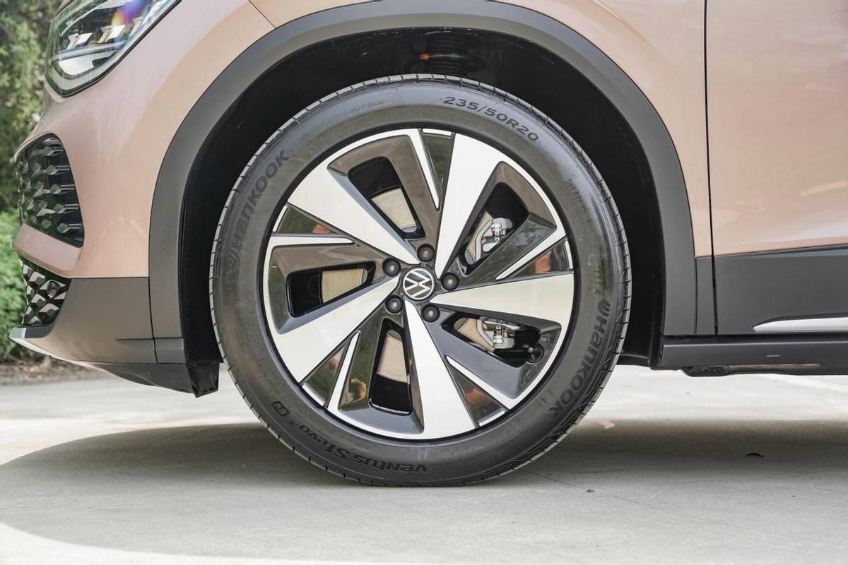 车长轴距超ES6，售价不超30万，请问ID.6X哪点不值得你选择？_搜狐汽车_搜狐网