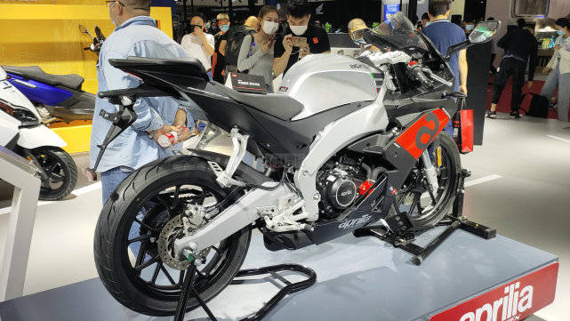 后来不一定居上 阿普利亚GPR250仍在观望 腹背受敌辉煌难再续_搜狐汽车_搜狐网