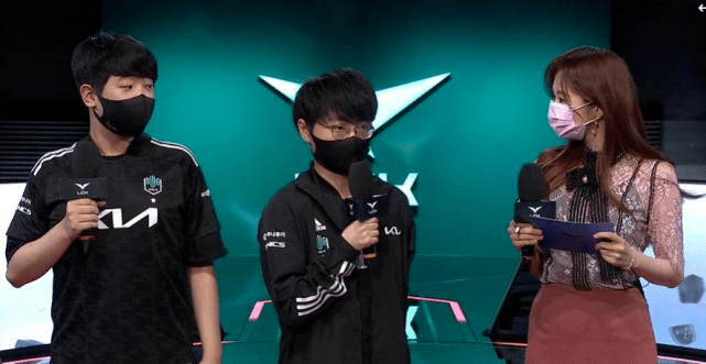 巧了！EDG7连胜被终结，隔壁GEN也被终结了！_战队