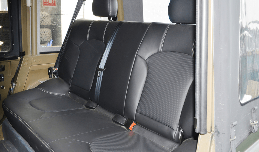 7.9万的越野车！新款BJ212搭载1.5T动力+分时四驱，内饰太夸张_搜狐汽车_搜狐网