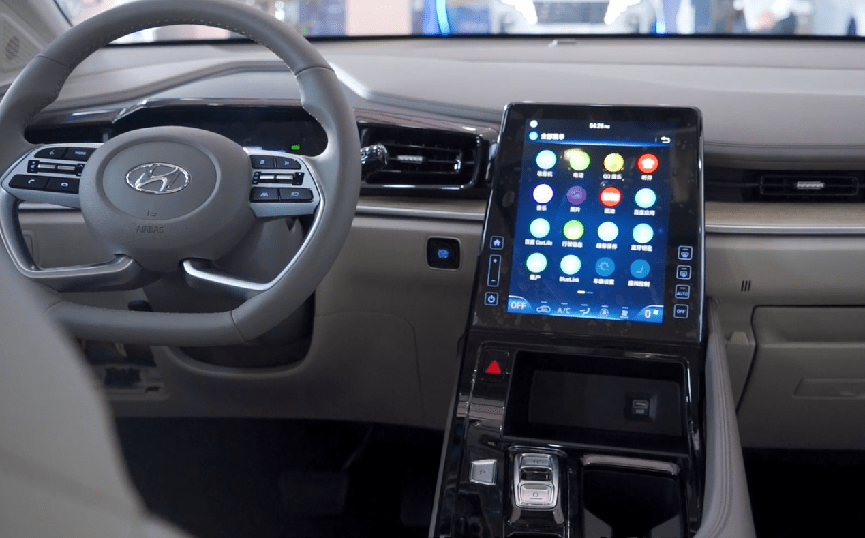 实拍北京现代库斯途，3055mm超长轴距，强势入局家用MPV市场！_搜狐汽车_搜狐网