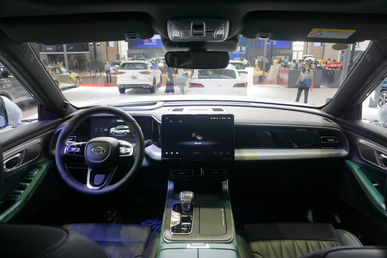 订单破5000，第二代传祺GS8下线，预售18.88万起_搜狐汽车_搜狐网