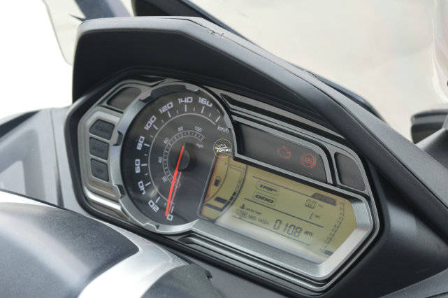 鱼和熊掌可兼得 赛科龙RT3C初体验 能长途跋涉 亦能城市穿梭_搜狐汽车_搜狐网