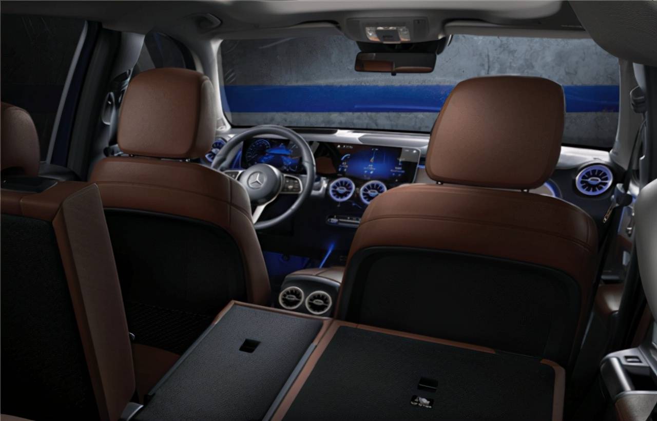 1.3T GLB被车友会不待见？奔驰坐不住推2.0T车型_搜狐汽车_搜狐网