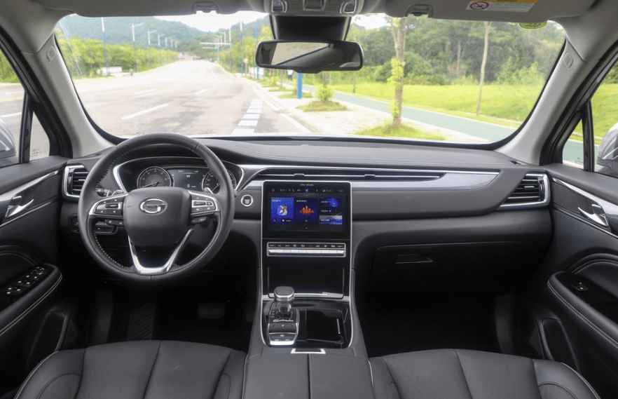 12.68万起！1.5T动力传祺GS5，油耗6.6L，配置高，空间奢侈_搜狐汽车_搜狐网