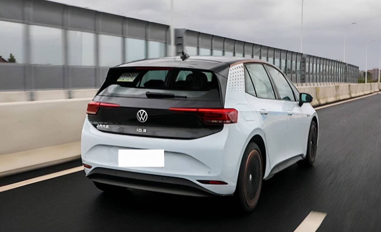 合资纯电终于“扬眉吐气”了，试驾大众ID3，底盘很高级只卖15万_搜狐汽车_搜狐网