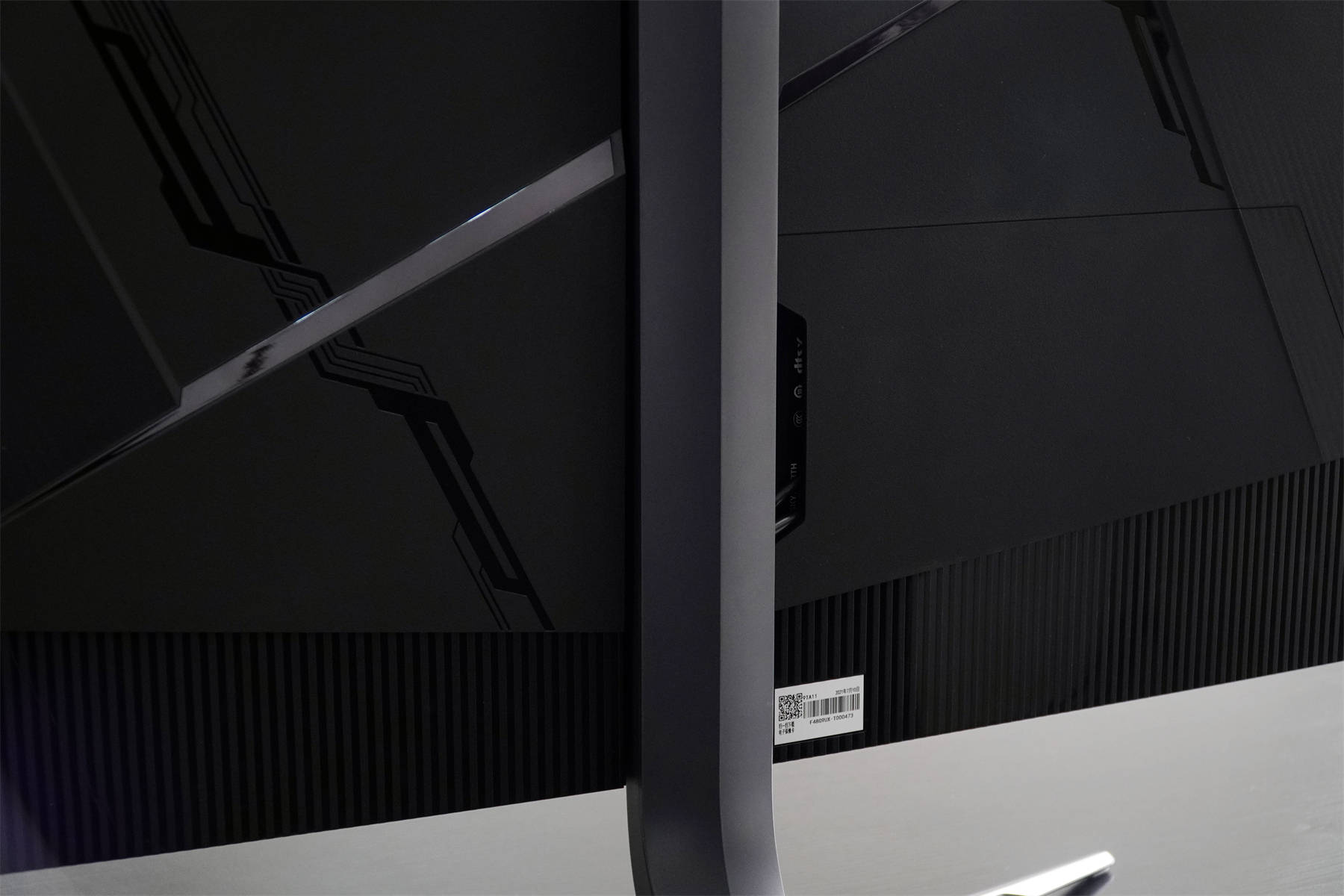 创维G90 OLED显示器评测，一键开启双系统，显示效果起飞_工作