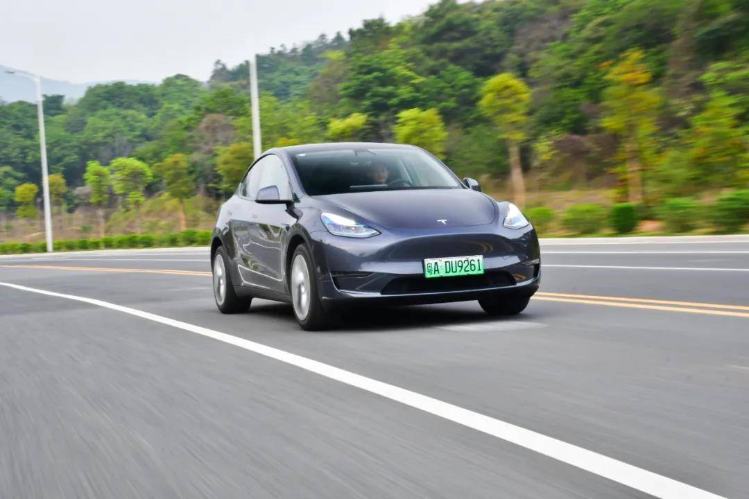 最好开的纯电SUV：Model Y、蔚来EC6、ID.6 X怎么选？_搜狐汽车_搜狐网