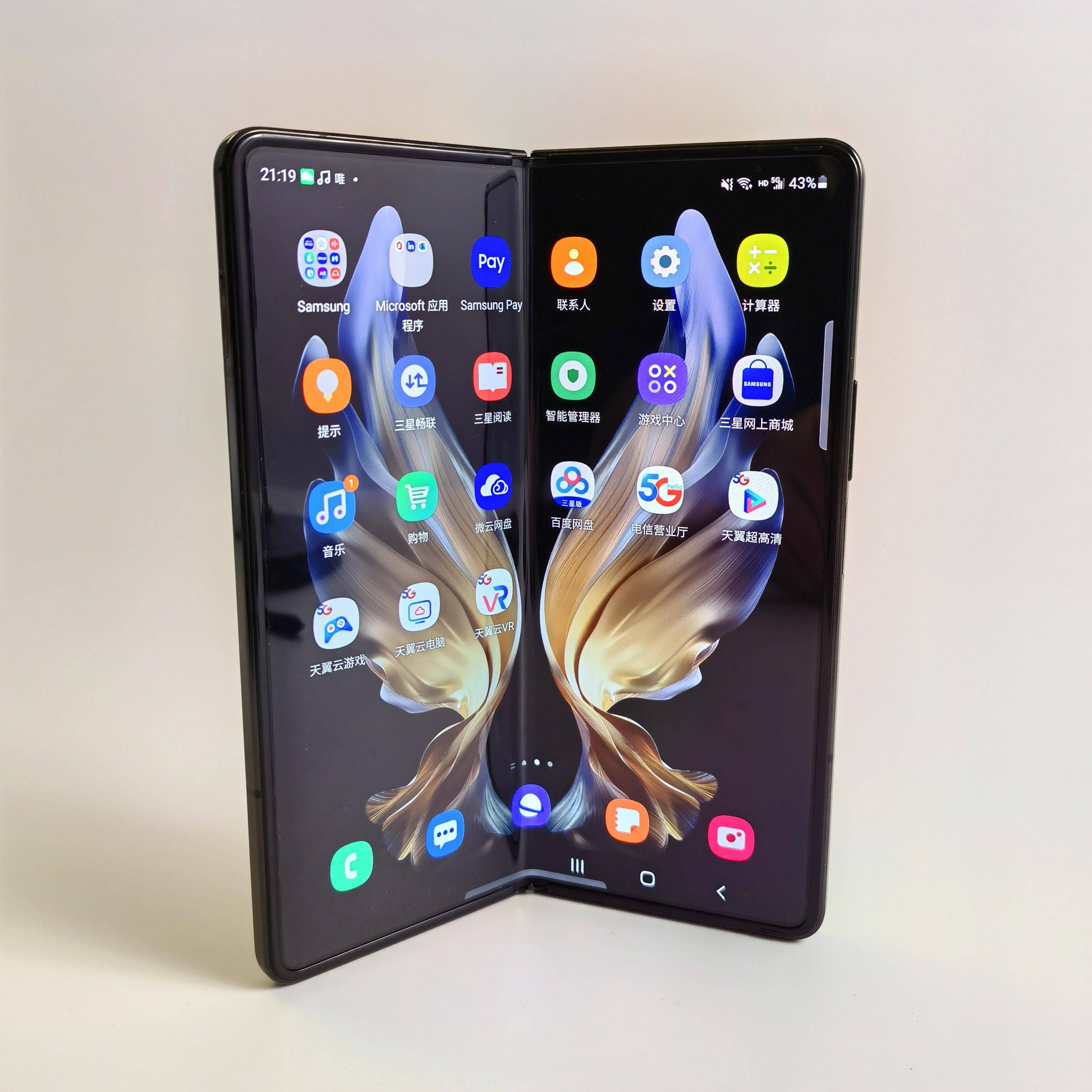 心系天下三星W22 5G体验：重新定义高端价值_Pen_材质_经典