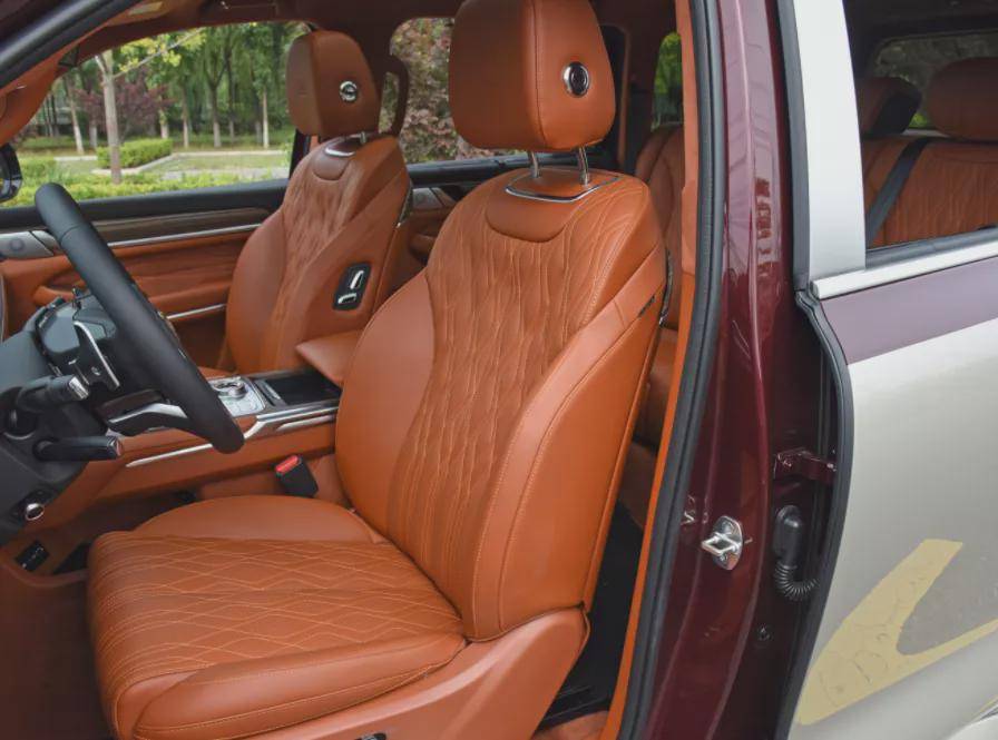 国产高端SUV对决谁更值得买？坦克500 PK红旗HS7_搜狐汽车_搜狐网