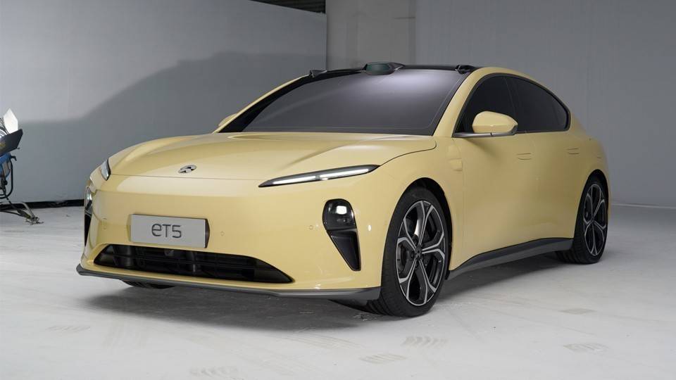 同为“5”字辈，蔚来ET5、小鹏P5谁更强？_搜狐汽车_搜狐网