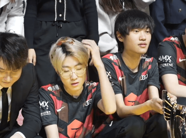 zhuo赢下德杯冠军也不开心？五场比赛都被hang爆掉，差距太大了_zoom_选手_收获