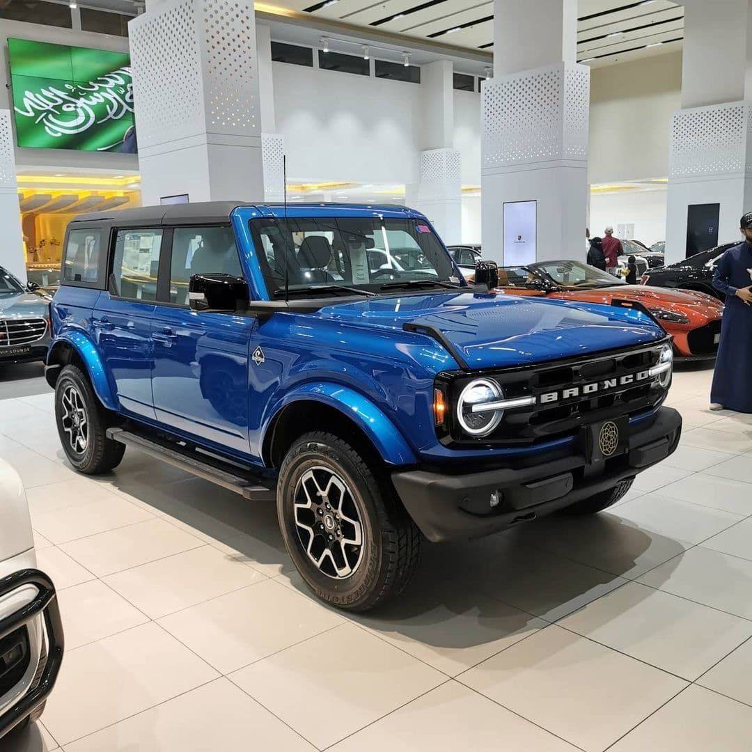 BRONCO柴油版进店！复古风浓郁，竞争牧马人，落地33万，够霸气_搜狐汽车_搜狐网