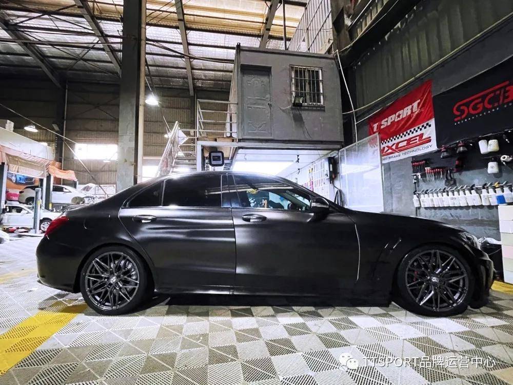TTSPORT改装案例 | 奔驰W205升级前轮六活塞后轮加大碟刹车套装_搜狐汽车_搜狐网