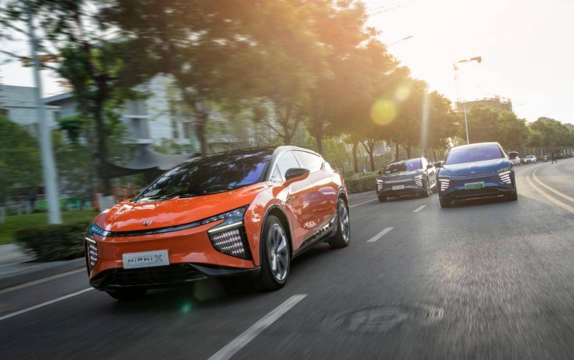 高合HiPhi X对比保时捷Taycan，我找到了高合HiPhi X热销原因_搜狐汽车_搜狐网