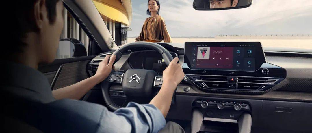 凡尔赛C5X特别版发布 14.37W起 虎年换装虎标装饰_搜狐汽车_搜狐网