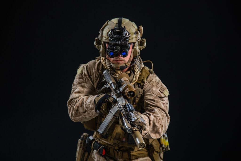 美军双筒夜视仪ENVG-B_Harris_士兵_护目镜