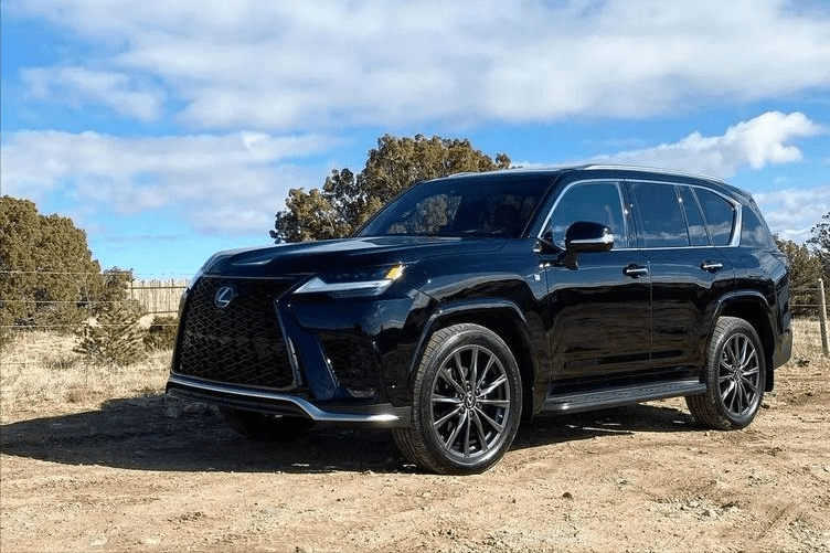 丰田“旗舰级”SUV，3.5T双涡轮+10AT，新款雷克萨斯LX600亮相！_搜狐汽车_搜狐网