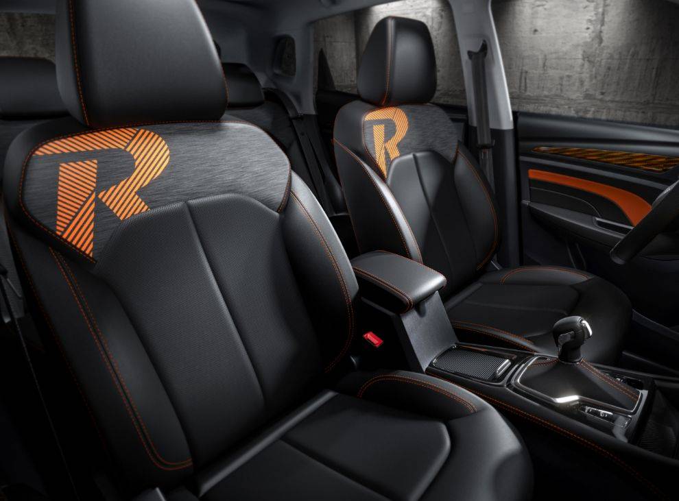 年轻人的潮酷SUV，偶遇荣威RX3 Pro_搜狐汽车_搜狐网