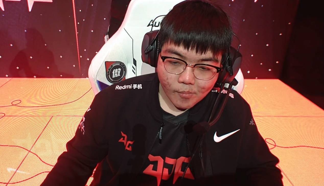 Doinb指出369巨大失误，JDG本来是能赢的局，酒桶太急了不该E闪的_团战_比赛_战队