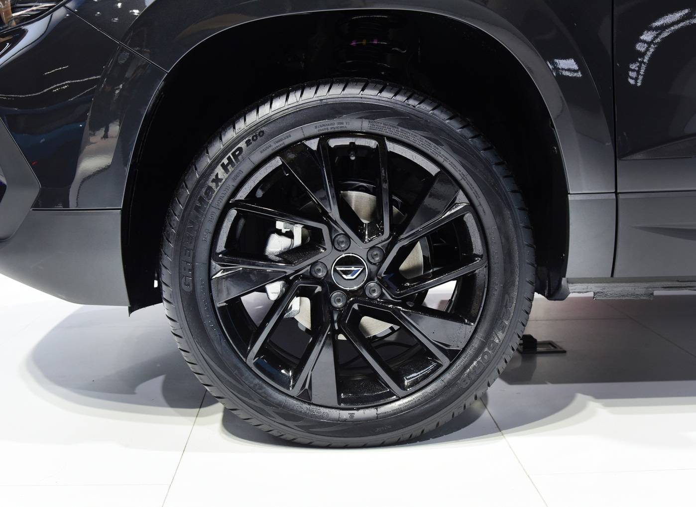 不给国产SUV留活路！搭载1.4T大众EA211引擎+爱信6AT，10.78万起_搜狐汽车_搜狐网