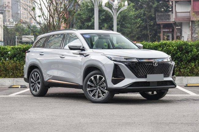 新车|详解第二代长安CS75 PLUS：全系标配8AT，还能卖爆吗？_搜狐汽车_搜狐网