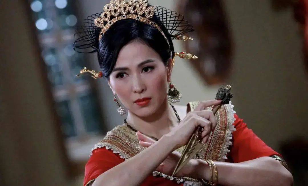 个个红极一时，个个身怀绝技，这10位过气女打星，今生存状况迥异_杨丽菁_李赛凤_杨紫琼