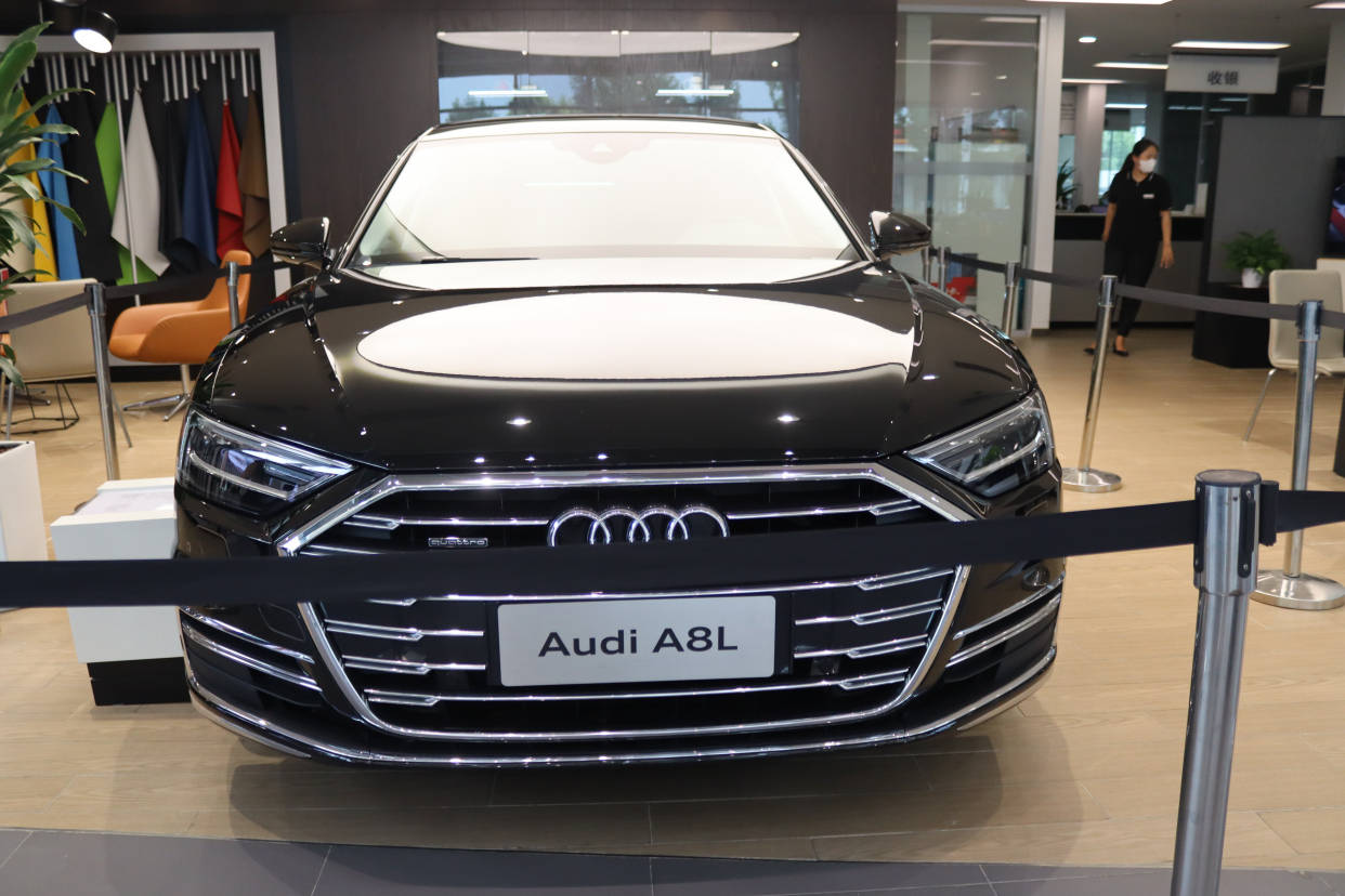 新款奥迪A8实拍，豪华感爆棚，长轴距+四座，高配3.0T+8AT_搜狐汽车_搜狐网