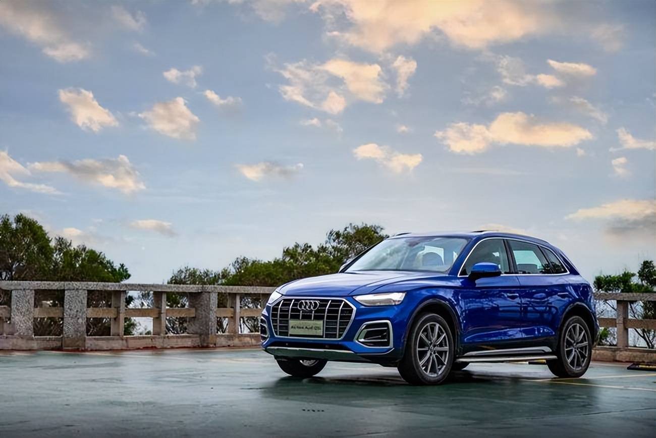 卖座豪华中型SUV 空间大过X3 全系2.0T，奥迪Q5L真得平平无奇吗_搜狐汽车_搜狐网